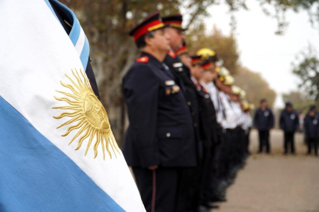 Colón conmemoró el Día del Bombero Voluntario con un emotivo acto ...